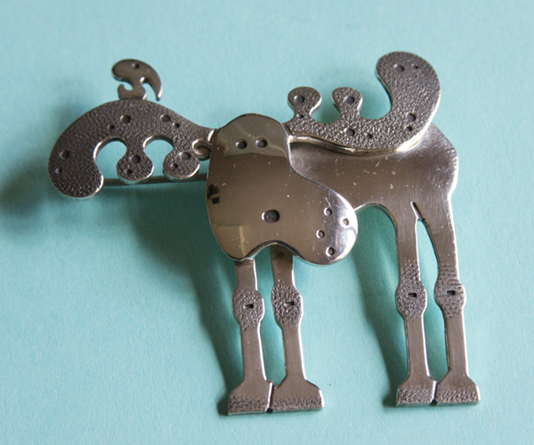 Darrell Jumbo Sterling Moose Pin Friends – Tribal Expressions